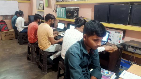 D.K. Computer - UPLC822 - Photo Gallery: Maharshi Dayanand Computer ...